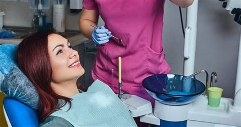 After Tooth Extraction Optimal Oral Care Insights