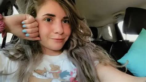 Do You Like Short Girls With Wild Hair And Puffy Pussies🙈💛 Scrolller