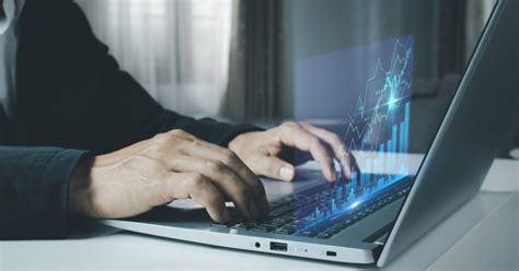 주식 수익 2배” 10분 만에 월급 벌기”투자자 유혹하는 ‘이것