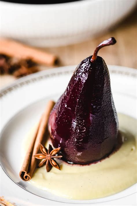 Poached Pears With Raspberry Sauce Recipe