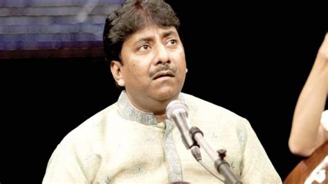 Ustad Rashid Khan ঘুম থেকে তুলে থানায় ডাকা হল উস্তাদ রশিদ খানকে ঘুষ