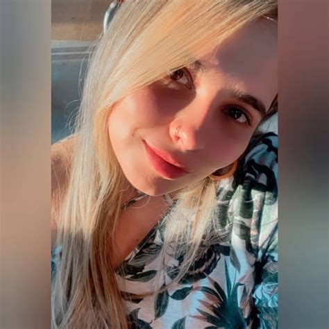 Caro Vélez veleztcaro Threads Say more