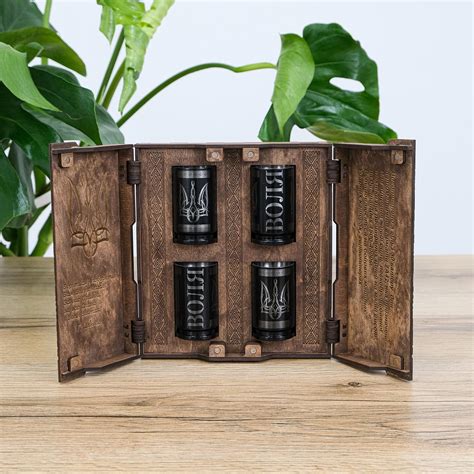 ᐉ Патріотичний набір Гранд Презент 0045 КОЗАК з чарками із гільз 21х19