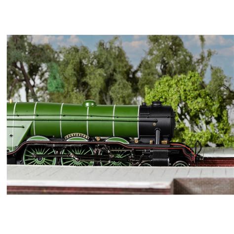 Hornby R30216 Lner A3 Class No2573 Harvester Diecast Footplate And Flickering Firebox