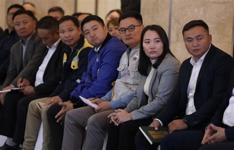 Л Оюун Эрдэнэ Хариуцлага алдсан авто замын компаниудыг хар жагсаалтад оруулна