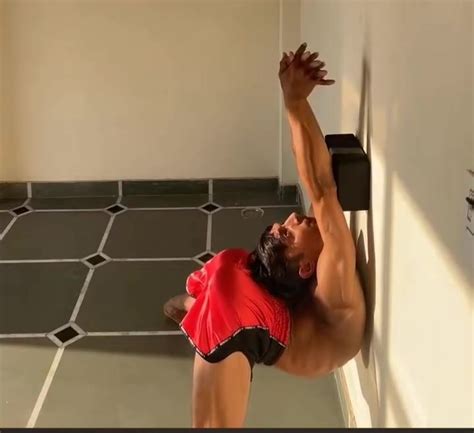 Ultra Deep Back Bend