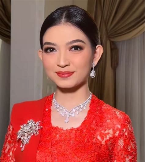 3 Sosok Yang Sukses Bikin Selvi Ananda Tampil Menyala Di Momen Pelantikan Prabowo Gibran