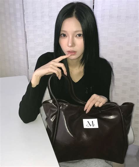 무센트 그릭 레더 숄더백 남녀공용 2컬러