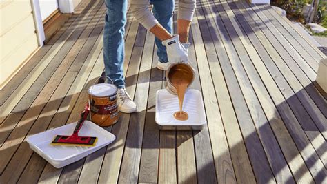 Deck Staining And Maintenance Benchmark Painting