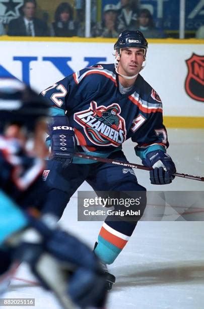 1 376 Mathieu Schneider Photos And High Res Pictures Getty Images