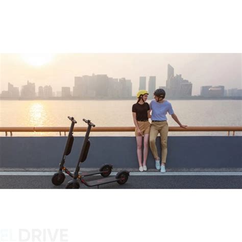 Электросамокат Segway Ninebot E45e Silver купить в Киеве ⚡ Цена в