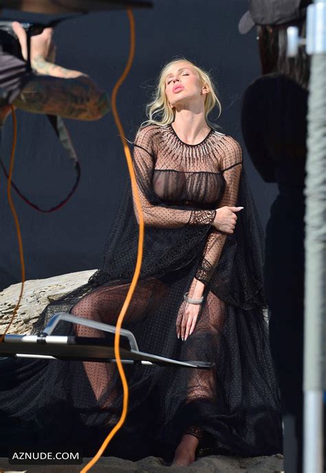 Christine Quinn Sexy Shows Her Boobs On A Beach Photoshoot With Horse