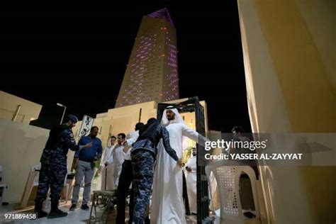 Grand Mosque Of Kuwait Photos And Premium High Res Pictures Getty Images