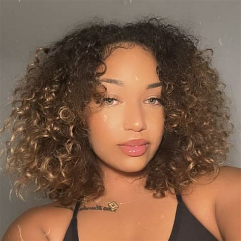 Madi Tinamadil Threads Say More