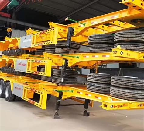 Vehicle Master Tri Axles Container Truck Trailer Skeletal Container