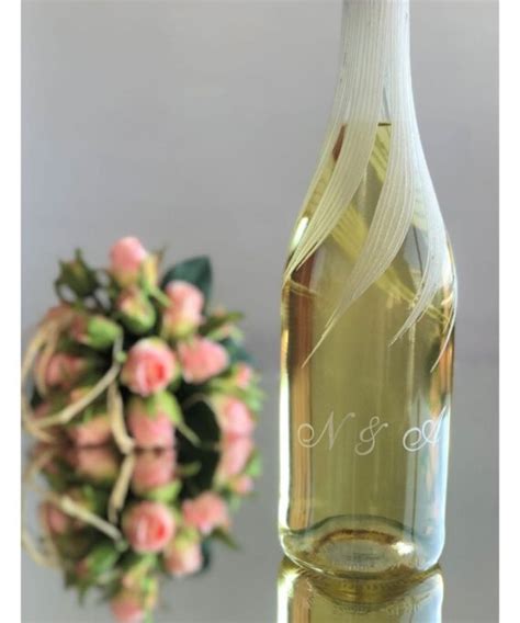 Сватбени бутилки за ракия вино шампанско и наричане