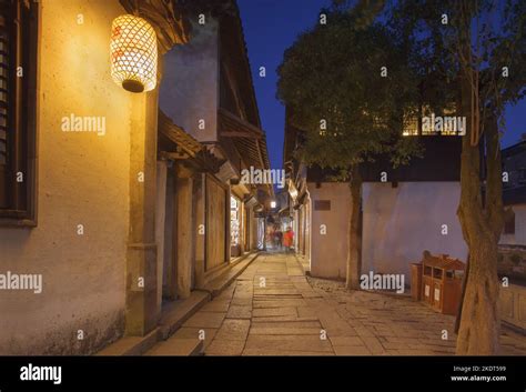 Suzhou River Bridges Hi Res Stock Photography And Images Alamy