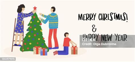 메리 크리스마스 인사말 카드 크리스마스 트리를 장식 휴가를 준비하는 행복한 가족 웹사이트용 전단지 및 소책자 엽서 및 배너에 대한 벡터 일러스트레이션 가족에 대한 스톡 벡터