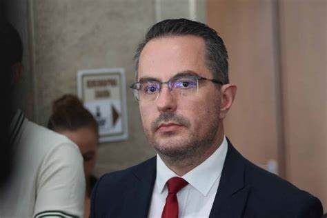 Възраждане подкрепи МЕЧ и започва да събира подписи за вот на недоверие