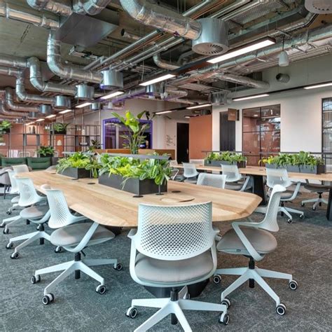 Link Spaces Slough