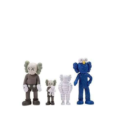 100 Kaws Figures Wallpapers
