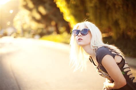 Фото Девушки Блондинки В Очках 69 фото