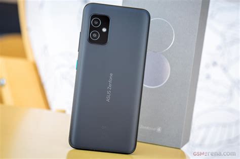 Asus Zenfone 8 pictures, official photos