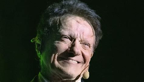 Massimo Ranieri Chi è La Fidanzata Di 15 Anni Più Giovane