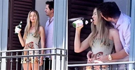 현실판 바비와 켄…배우 마고 로비 남편과 로맨틱한 모습 노출