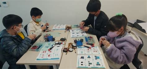 23 11 11 리모컨 조종 로봇 만들기 갤러리 거제메이커센터