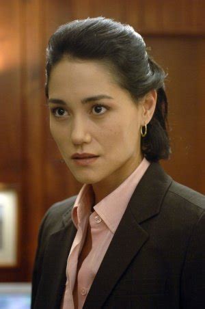 Sandrine Holt Nua Em