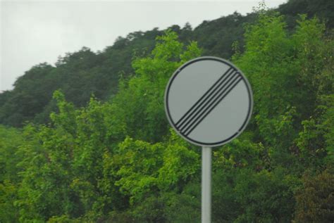 no speed limit sign autobahn