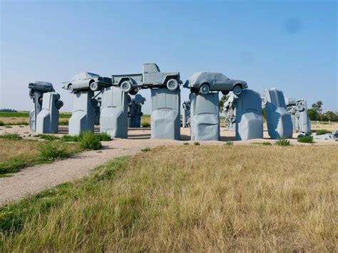 Carhenge The Us Replica Of Stonehenge Built Entirely Out Of Old Cars