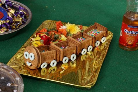 Puberty Function Seer Varisai Thattu Fruit Plate Decoration Ideas For Puberty Function Artofit