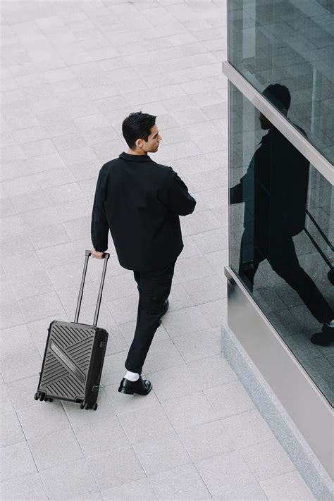 Rog Slash Hard Case Luggage Gaming Apparel Bags Gearrog Republic Of Gamersrog Global