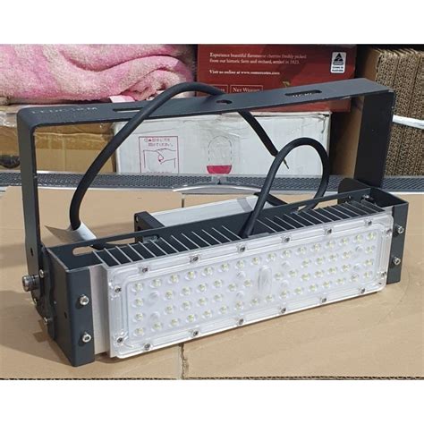 Đèn pha LED module W Sử dụng chip LED và nguồn của Philip OEM Shopee Việt Nam