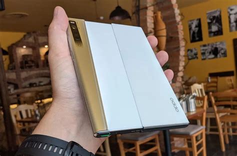 Zkusili jsme rolovací OPPO X 2021. Tohle je fakt budoucnost