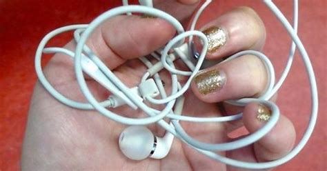 Dear Earbuds Please Stop Having Sex In My Pocket I Am Tired Of