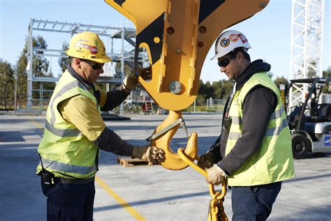 rigging courses cfmeu education and training