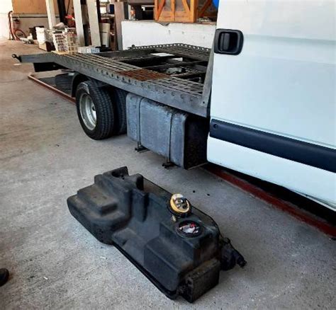 Разследват трудова злополука при разтоварване на камион Информационна агенция ПИК