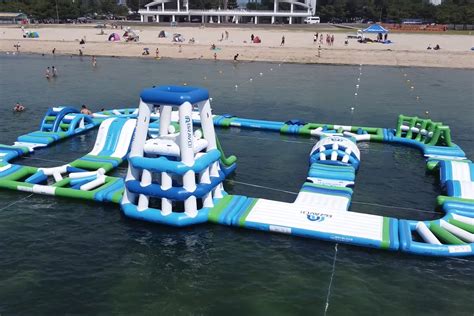 大阪7 13海開き二色の浜海水浴場に海上アトラクションが登場 PrettyOnline