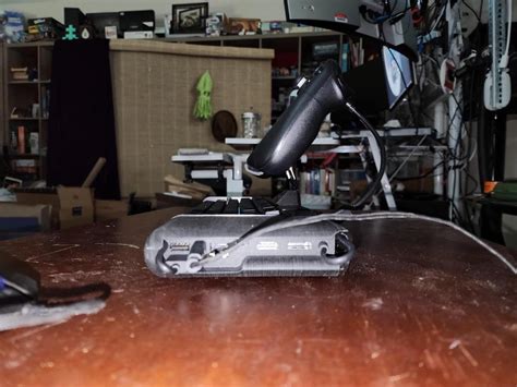 This 3d Printed Steam Deck Keyboard With Mount And Integrated Power R