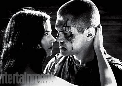Sin City 2 Veja Cartaz Que Foi Censurado Nos Estados Unidos Por Causa
