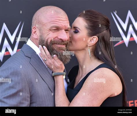 Stephanie Mcmahon Y Levesque