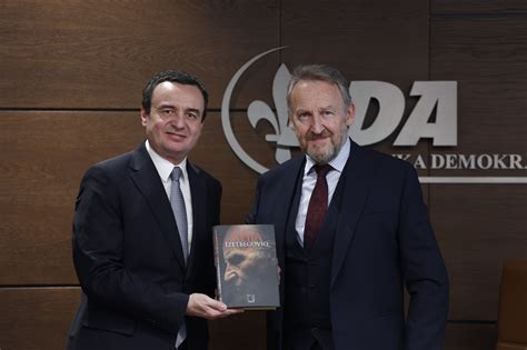 Fizički Napadnut Glavni Urednik Istrage Avdo Avdić Vox