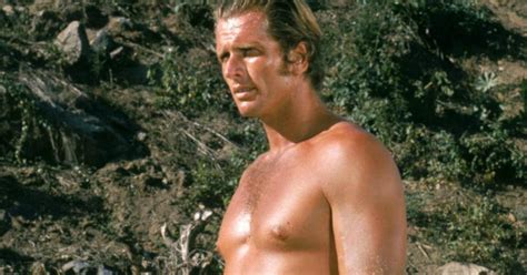 Ron Ely Il Figlio Dellattore Di Tarzan Pugnala A Morte La Madre Poi Anche Lui Viene Ucciso