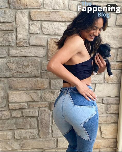 Emilylatifah Nude Leaks Onlyfans Photo 2 Thefappening