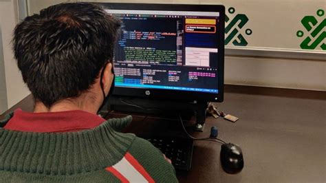 Escuela Código Cdmx Llega A Mil Certificaciones En Python Y Java El