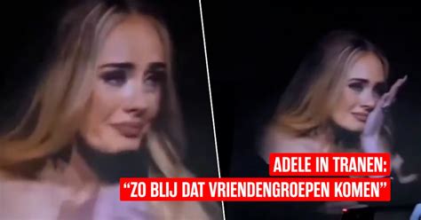 Adele In Tranen Door Vriendengroepen Op Concert