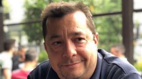 “Βαράει” διάλυση το μαγαζάκι Open Παραιτήθηκε ο διευθυντής ενημέρωσης Δημήτρης Μιχαλέλης